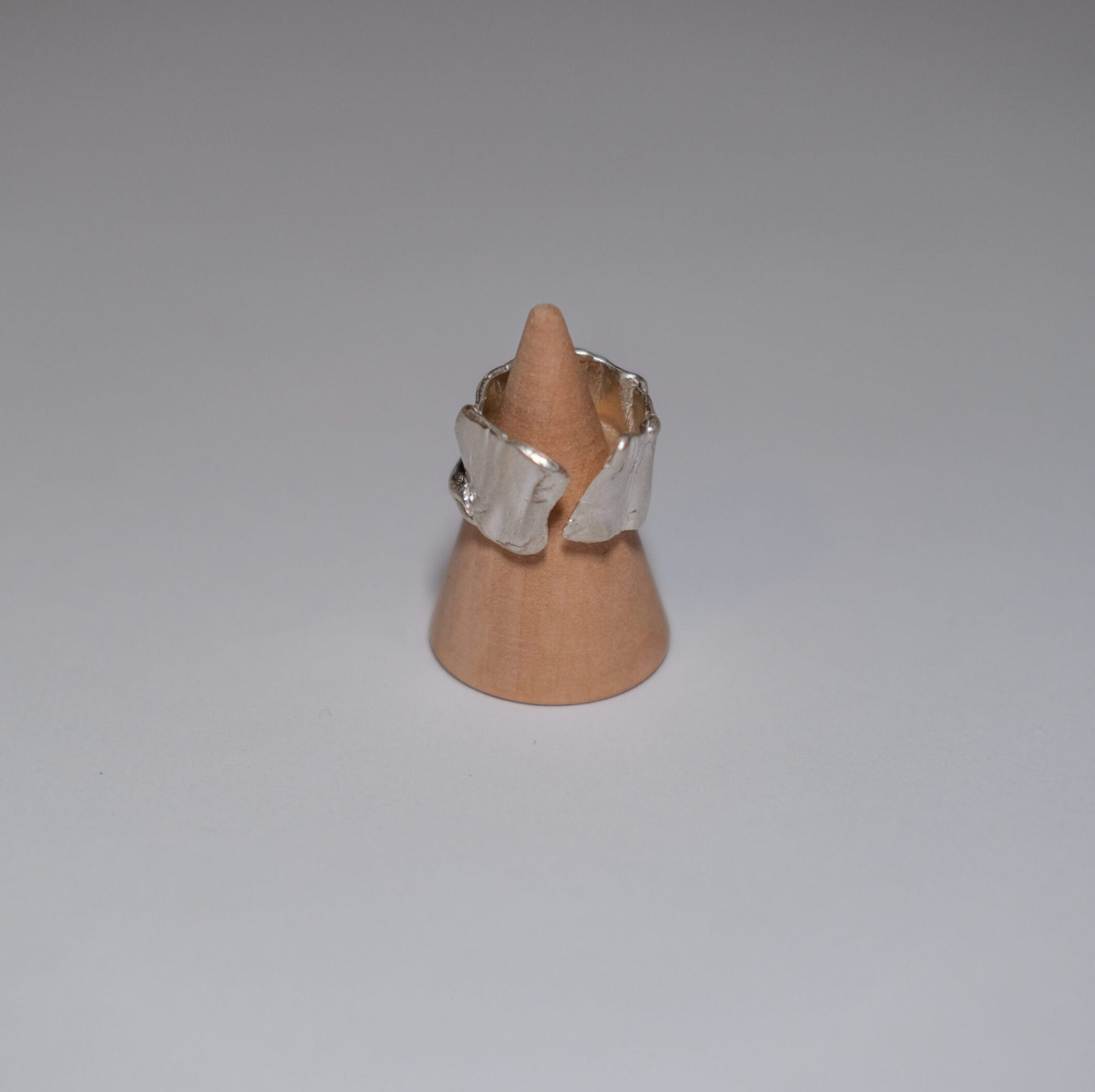 “Wrinkle” ring – Hoku